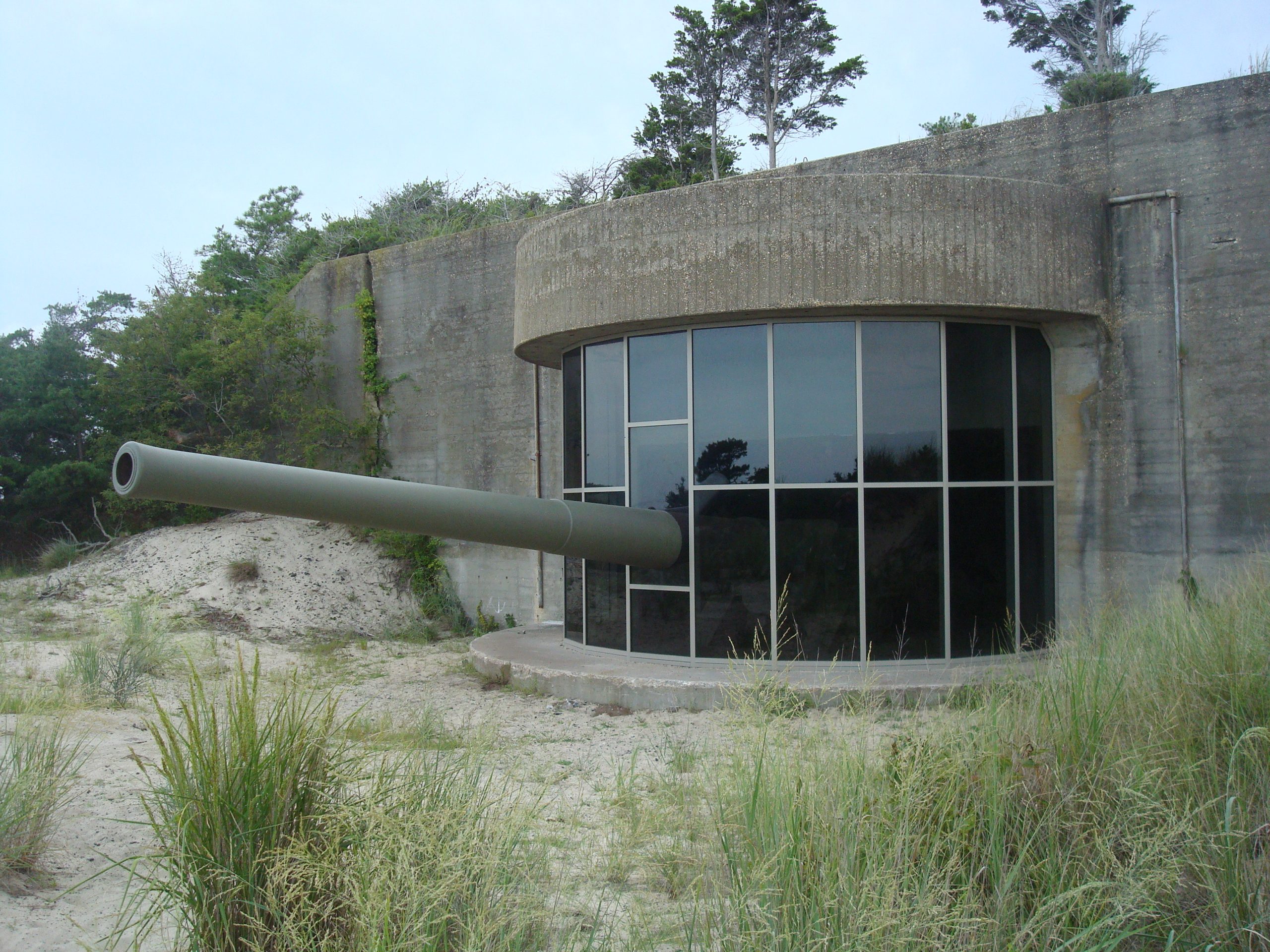 A passion project details World War II defenses of the Delaware Bay ...